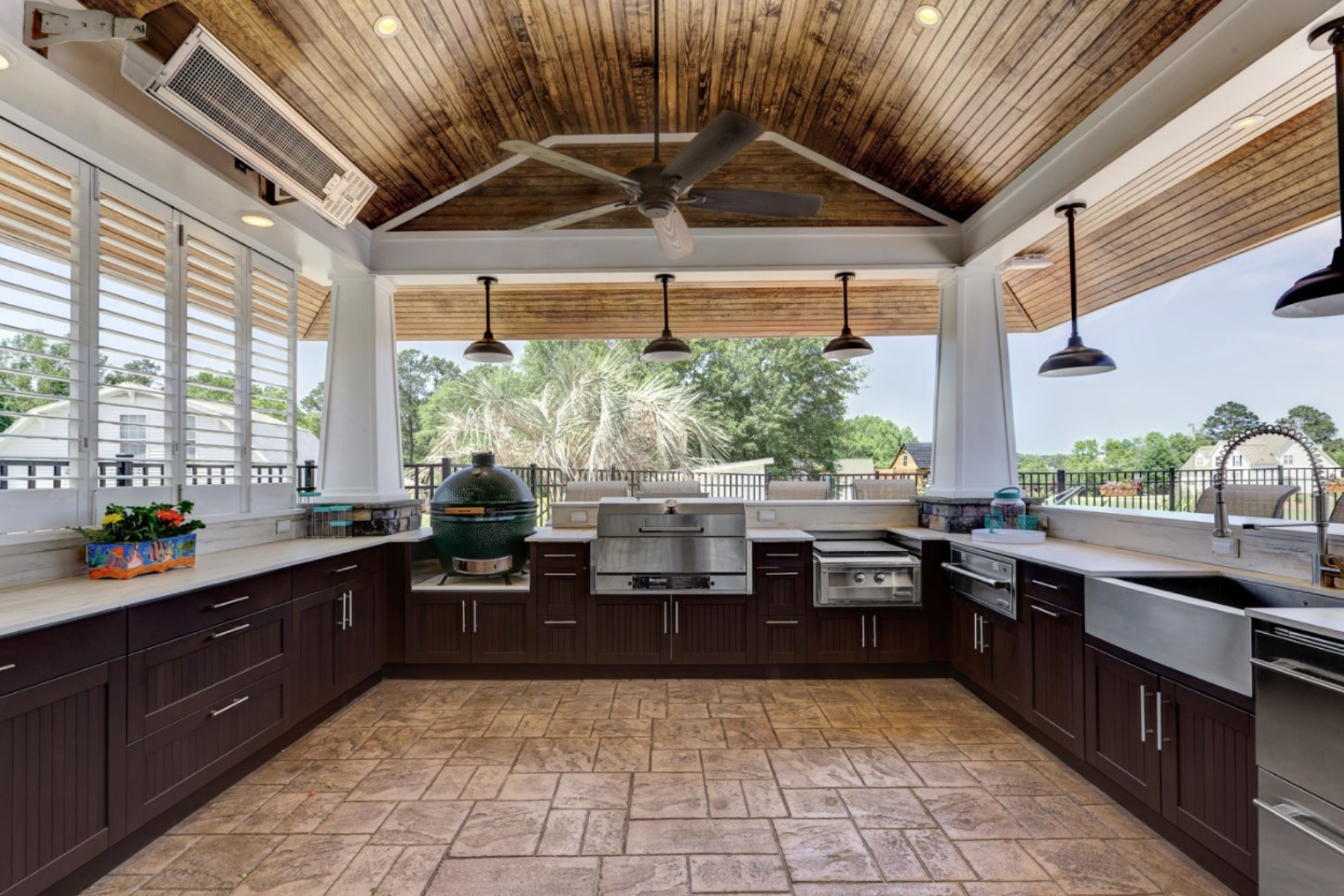 Designing the Perfect Outdoor Kitchen | Daso Custom Cabinetry